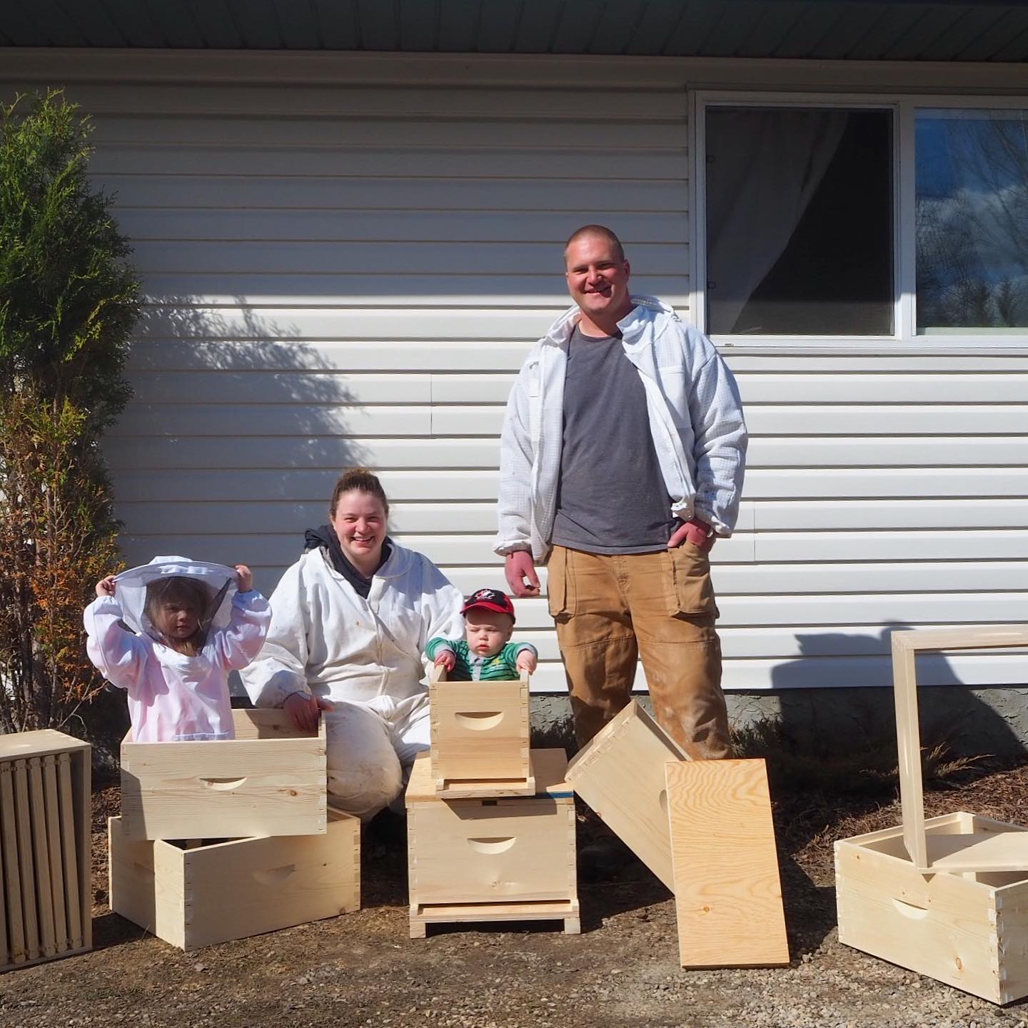 A Buzzing Business: Andresen Apiaries | Edmonton Scene